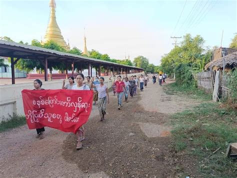 ယင်းမာပင်တွင် စစ်အာဏာရှင် ဆန့်ကျင်ရေး မြောက်ခြမ်း သပိတ်အင်အားစု ချီတက် သပိတ်မှောက် Khit Thit Media