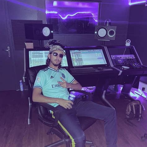 Guapavo A Deux Lyrics Genius Lyrics