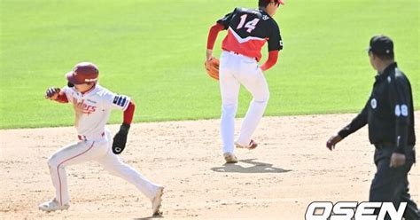 사진 실점 빌미 만든 김규성의 포구 실책 조선비즈