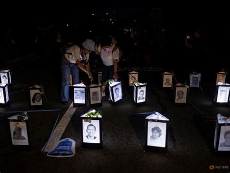 Never Forget Filipino Activists Mark 50th Anniversary Of Martial Law