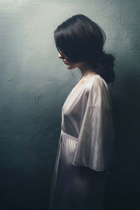 Download Side Profile Woman In White Wallpaper