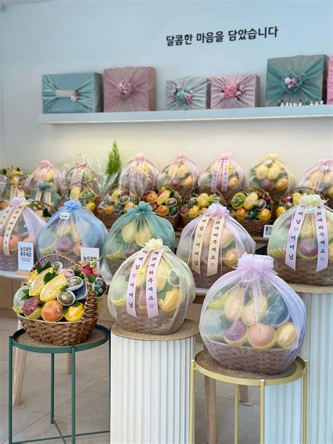 떼구르 과일바구니 전주과일바구니 전주상견례선물 첫인사선물 병문안선물 전주예단 출산선물 축하선물 감사선물 전주선물세트 Hellolove 2 • Threads Say More