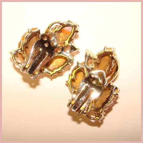 Fabulous Frosted GIVRE GLASS Aurora Rhinestone Vintage Clip Earrings