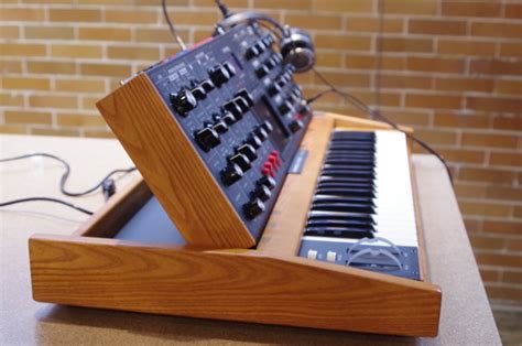 Moog Brings Back Minimoog Model D Synthesizer Synthtopia