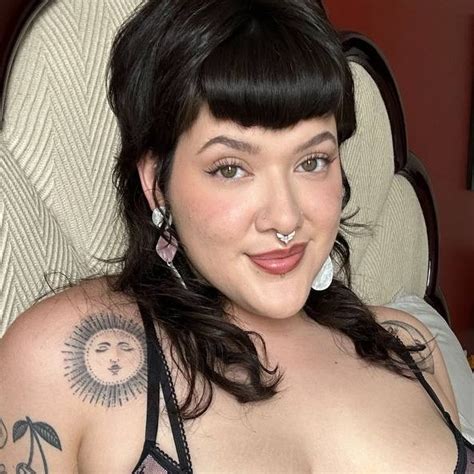 Cherrythemistresss Profile Vids Pics And More Manyvids Manyvids
