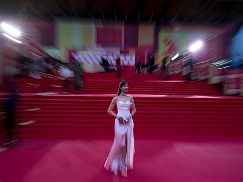 Красная дорожка Московского кинофестиваля 2024 года Фоторепортаж 28 04 2024 19 33 Il