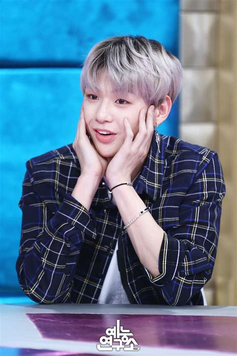 Kang Daniel 961210에 있는 핀 강다니엘 연예인 승리