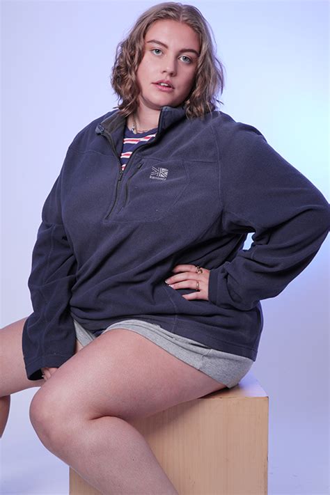 Ashleigh Model Folio