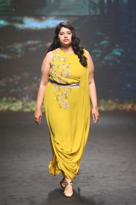 Wedding Outfits Indian Sisters Plus Size Fatosefitas