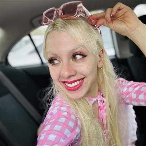 Post From Kathia Deister