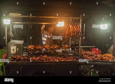 Phnom Penh Cambodia Roasted Chicken Hi Res Stock Photography And Images