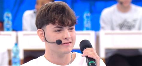 Amici 23 Petit Rischia Grosso Anna Pettinelli Lo Sfida Alla Gara Cover Spero Mi