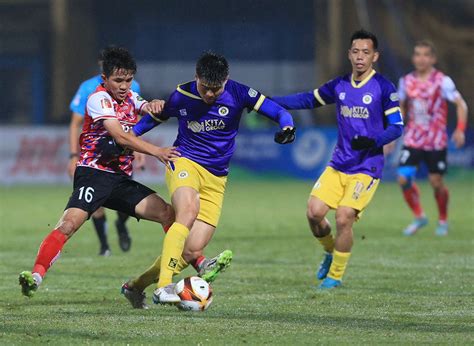 Soi kèo tỷ lệ cược CLB TP HCM vs Hà Nội FC 19h15 ngày 4 4