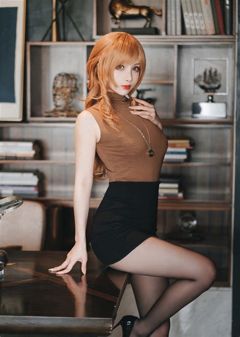 rioko凉凉子 仁七的一天 公司篇 30P 502MB 古装比基尼黑白丝袜绳艺美少女写真图片 皇冠美丝网