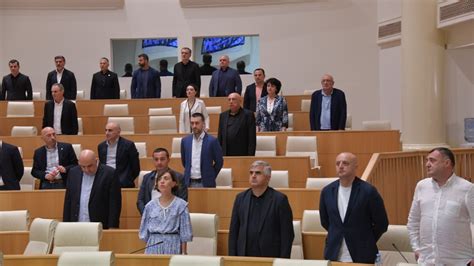 50 დეპუტატი ოჩამჩირეში რუსეთის საზღვაო ბაზასთან დაკავშირებით პარტნიორებს მიმართავს Netgazeti