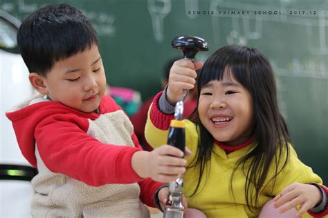 諾瓦小學暨幼兒園暨實驗教育機構 諾瓦。小象阿麗班。手搖鑽｜ 為了鑽一個洞。