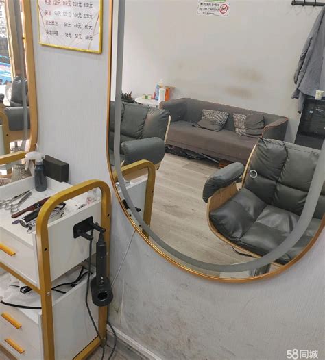 【1图】太平庄精装修美发店转让，人流量大，接手即可经营。南阳卧龙商铺租售生意转让转让 南阳58同城