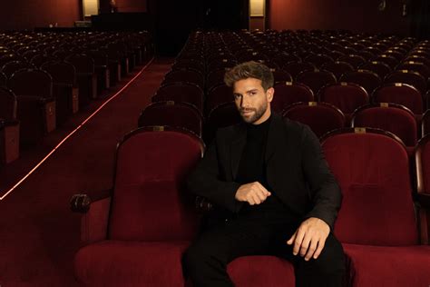 Pablo Alborán cantante español EN COLOMBIA CON SU GIRA DE TEATROS