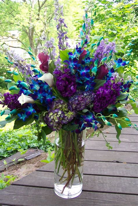 Pin By Misslaine96 On Wedding Wedding Flower Arrangements Blue