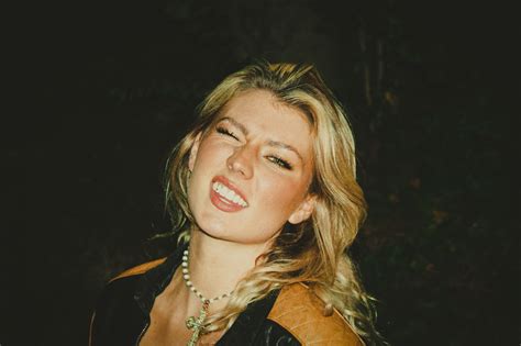 Warner Records Press Dasha