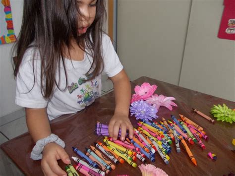Aprendo Jugando En Casa Martes De Galería Un Jardín De Crayolas