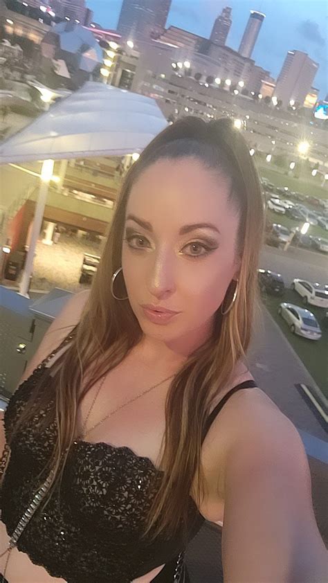 Cassandra B Live Talent