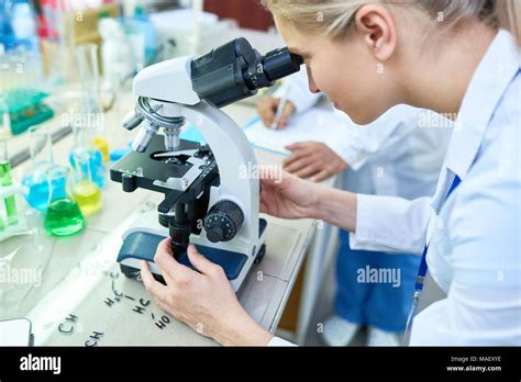 Chemiker und biologe Fotos und Bildmaterial in hoher Auflösung Alamy