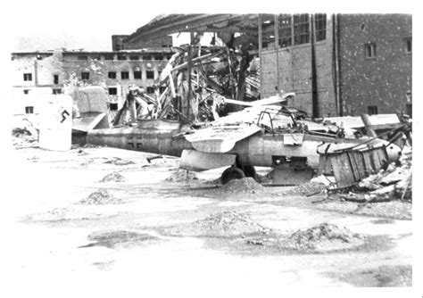 Luftwaffe Heinkel He 162 Ww2 Pictures Submarine Wwii Sydney Opera