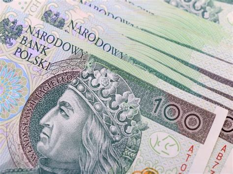 Tyle wynosi najwyższa emerytura w Polsce Rekordzista pracował 62 lata