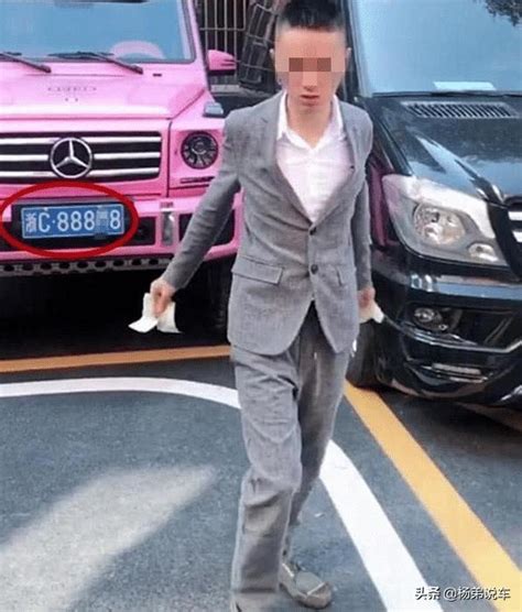 溫州一輛粉色奔馳g63火了！車主現身後大家搖頭：穿的太磕磣 每日頭條