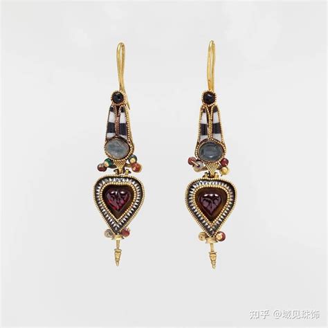世界珠饰分享 希腊化时期黄金玛瑙牌饰不美就是一种罪过 知乎