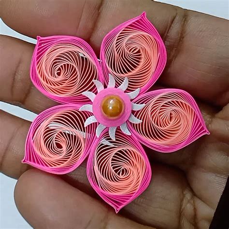 Azlina Abdul Pointy Petal Flower Quilling Tutorial