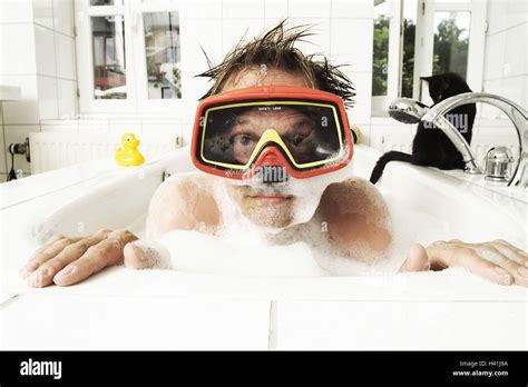 Man Young Proper Bath Divers Glasses Seriously View Camera 30 40