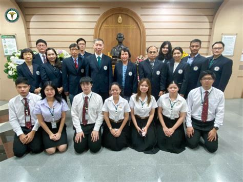 พิธีวางพวงมาลาถวายราชสักการะสมเด็จพระมหิตลาธิเบศร อดุลยเดชวิกรม พระบรม