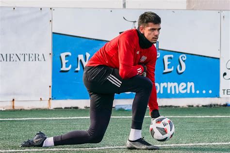 Fichaje el futbolista Kike Ferreres volverá a jugar en la SD