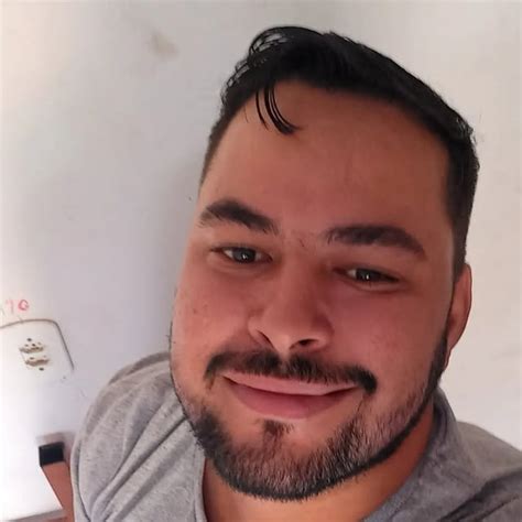 Nelio Ferron Nelio Ferron • Threads Say More