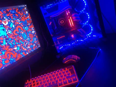 Lil Blue And Red Setup R Pcmasterrace