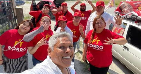 Candidato Del Pt Se Puso A Cantarle A Las Madres En Pleno Debate Por