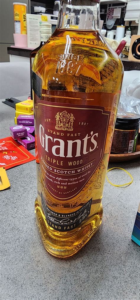 그란츠 트리플 우드 700ml 정보 및 구매 데일리샷에서 모든 블렌디드 위스키 가격 비교하고 내 주변에서 구매하기 2024