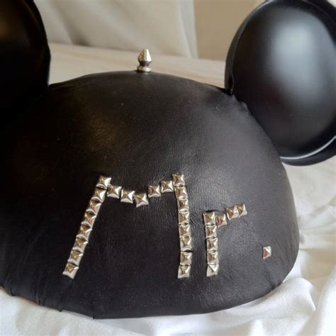 Traceable Mickey Mouse Ears