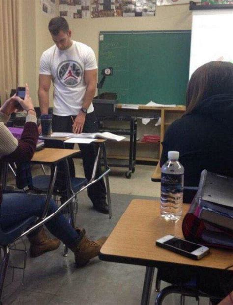 20 Profs Terriblement Sexy Pour Lesquels On Ferait Bien Des Efforts