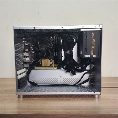Jual Case Only Sktc Hx100 Mini Itx Support M Atx Triple Fan Gpu 300mm Shopee Indonesia