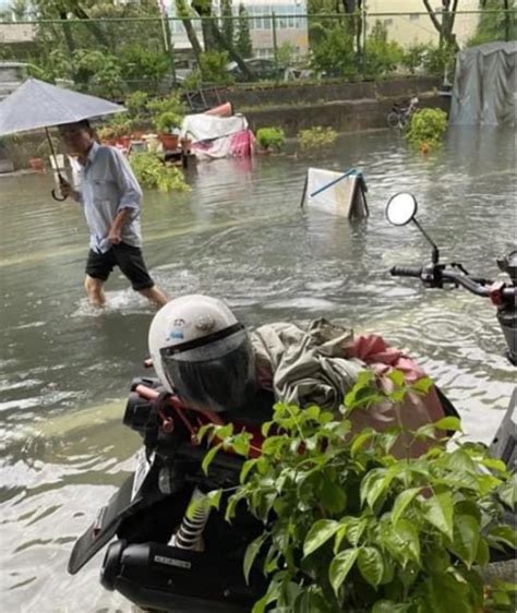 高雄暴雨多處淹水 李明璇嘆路平、燈亮、水溝通不復存在