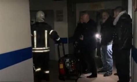 Kaos Në Spitalin E Shkodrës Momenti Kur Zjarrfikësit Ndërhyjnë Për Të