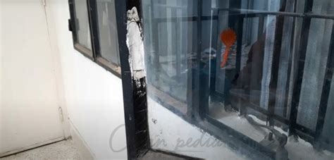 Чем отмыть краску от стекла: старую или свежую