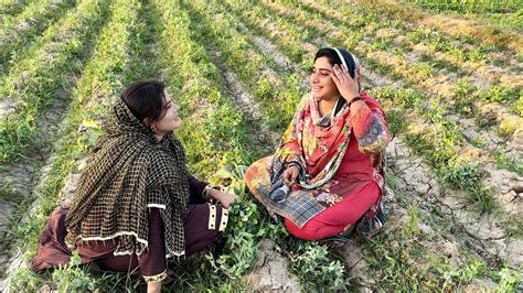 Desi Kudi Ne Gana Ga Kar Ronaq Laga De Youtube