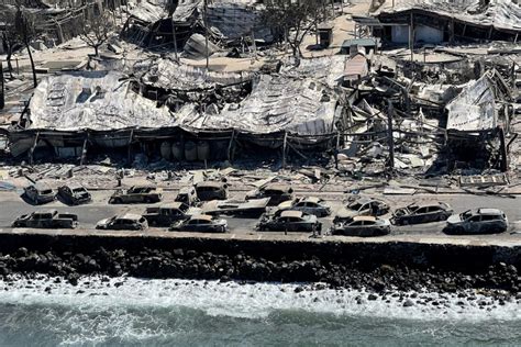 News Wrap Hawaii Governor Surveys Maui Fire Damage Warns Death Toll
