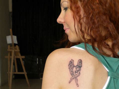 Tatuajes De ángeles Y Diseños De Regalo