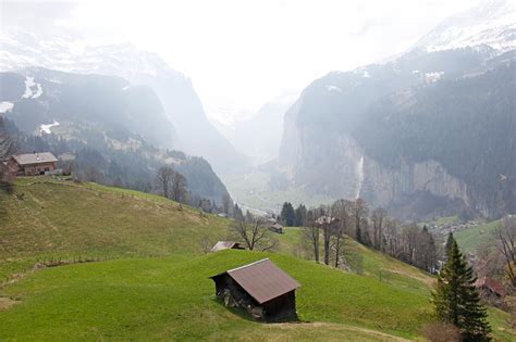 스위스의 작은 마을 탐험 라우터브루넨 뮈렌 두피디아 여행기