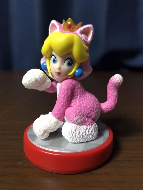 Switch Amiibo アミーボ ネコ ピーチ メルカリ